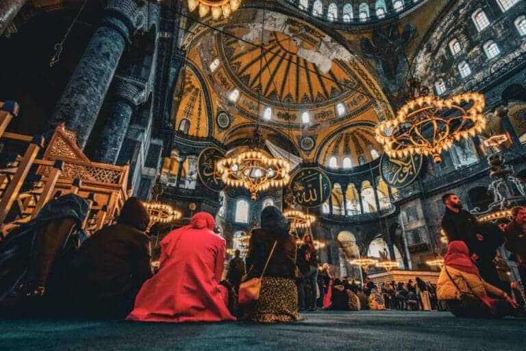 Istanbul Weather in April: 5 Tips to Embrace Spring's Beauty